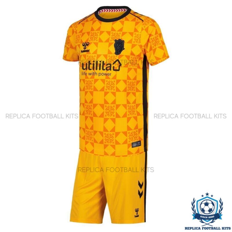 Sunderland Orange Goalkeeper Kids Replica Football Kit 2025/26 ...